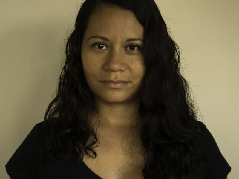 La maestra Vanessa Quintero y su exposición ‘Huella Negra’ | Pontificia ...